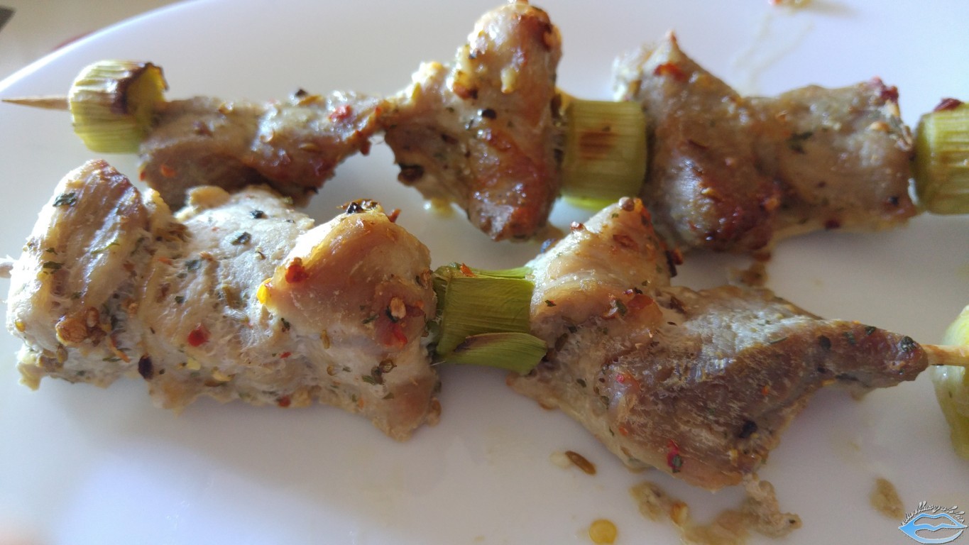 Brochetas de cerdo African Spirit – entre obleas y a lo loco
