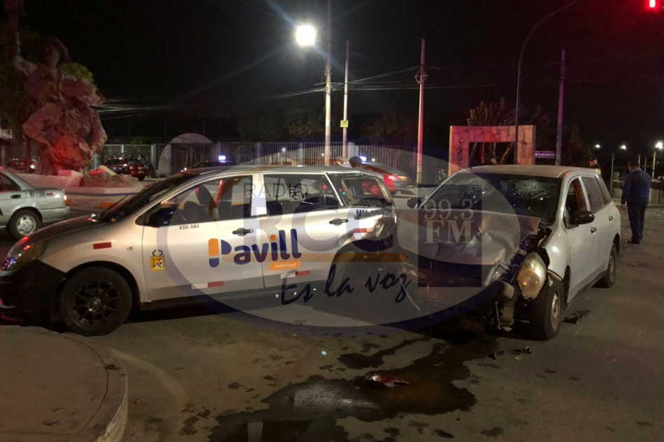 UN POLICÍA SE ENCONTRARÍA INVOLUCRADO EN VIOLENTO ACCIDENTE DE TRÁNSITO ...